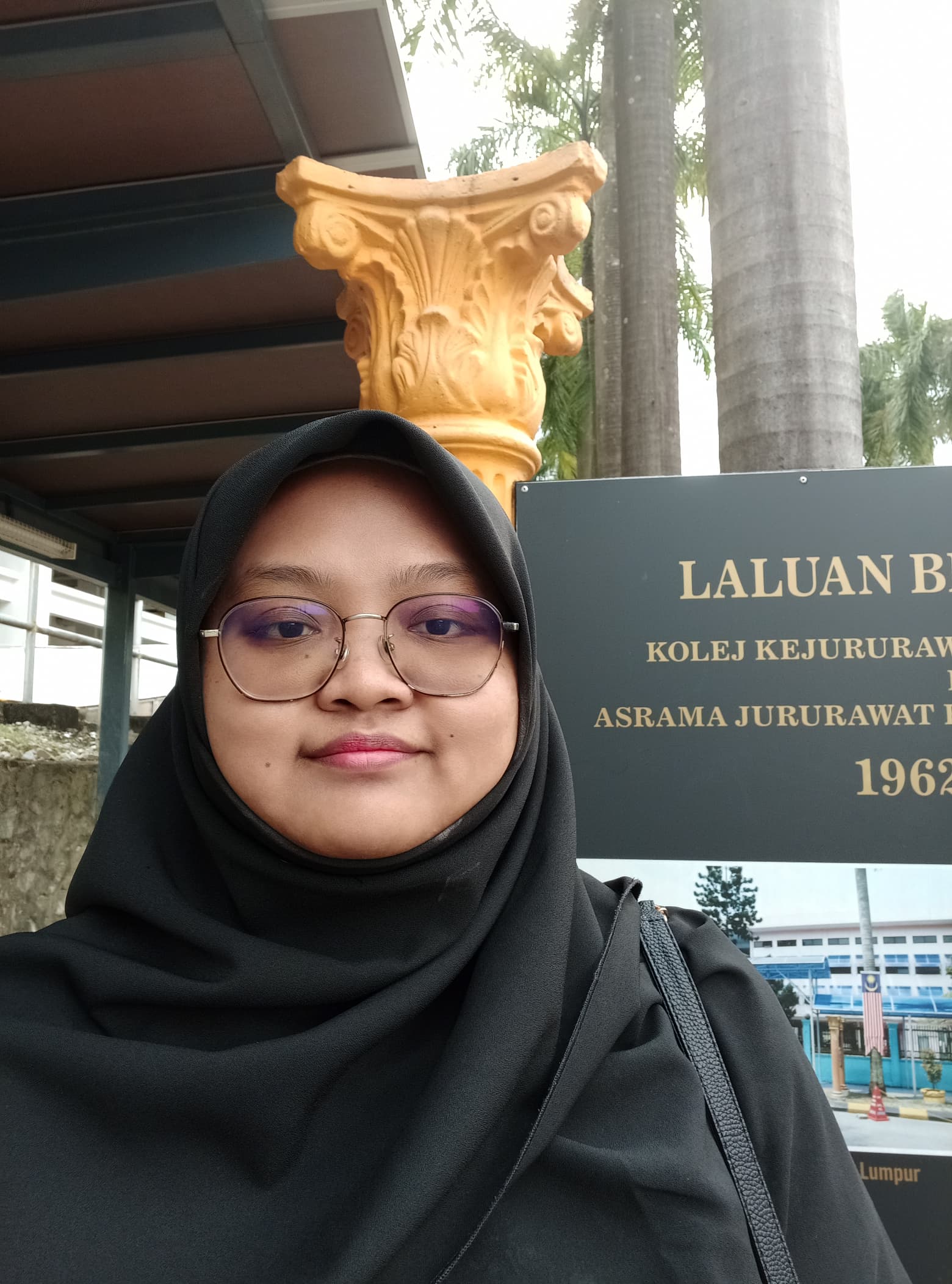 Menangis Tanpa Sebab: Tanda Tekanan atau Proses Pemulihan Jiwa? - SAPOT